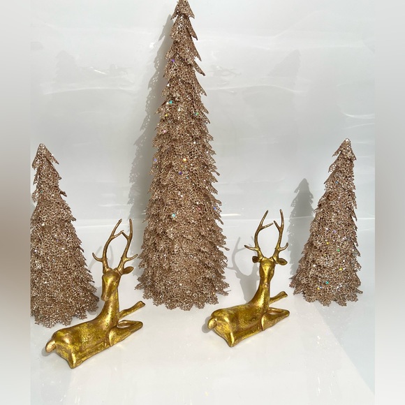 Holiday | Metallic Gold Reindeer Decor Set Of 2 | Poshmark